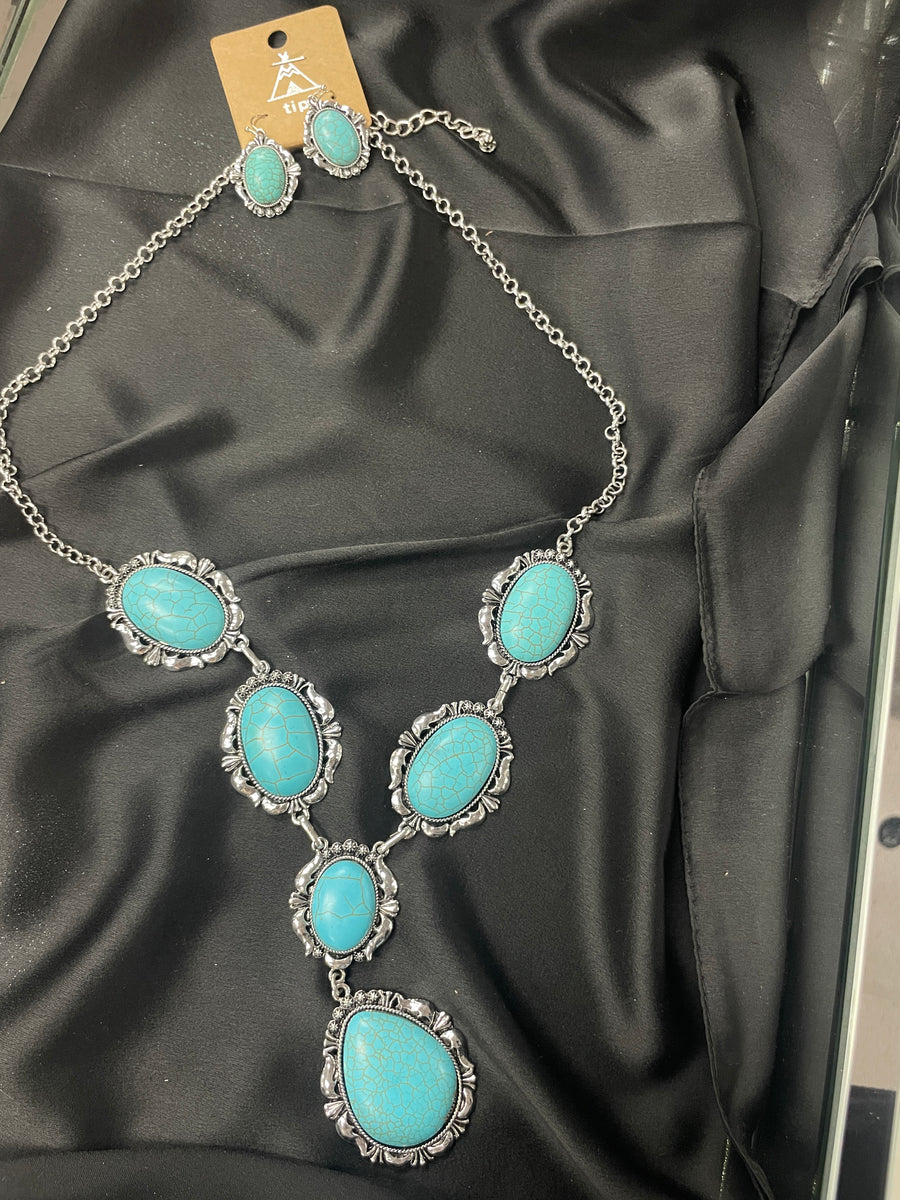 Isabel Necklace – Moreno's Wear